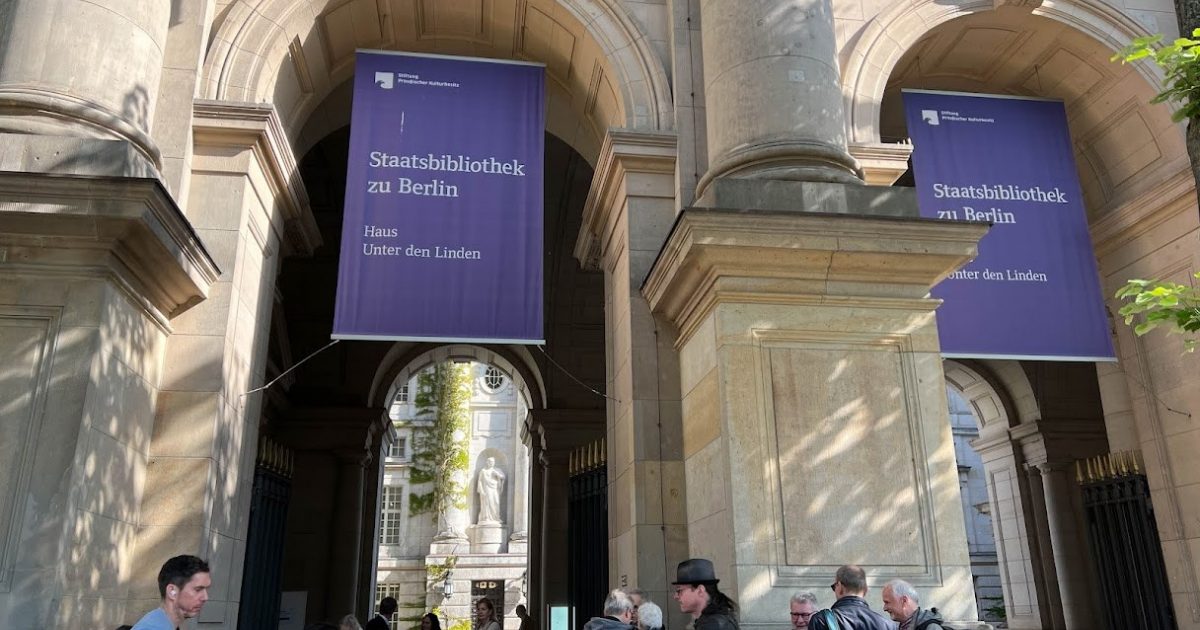 Berlin! Berlin! The 50th Anniversary Seminar for Antiquarian ...