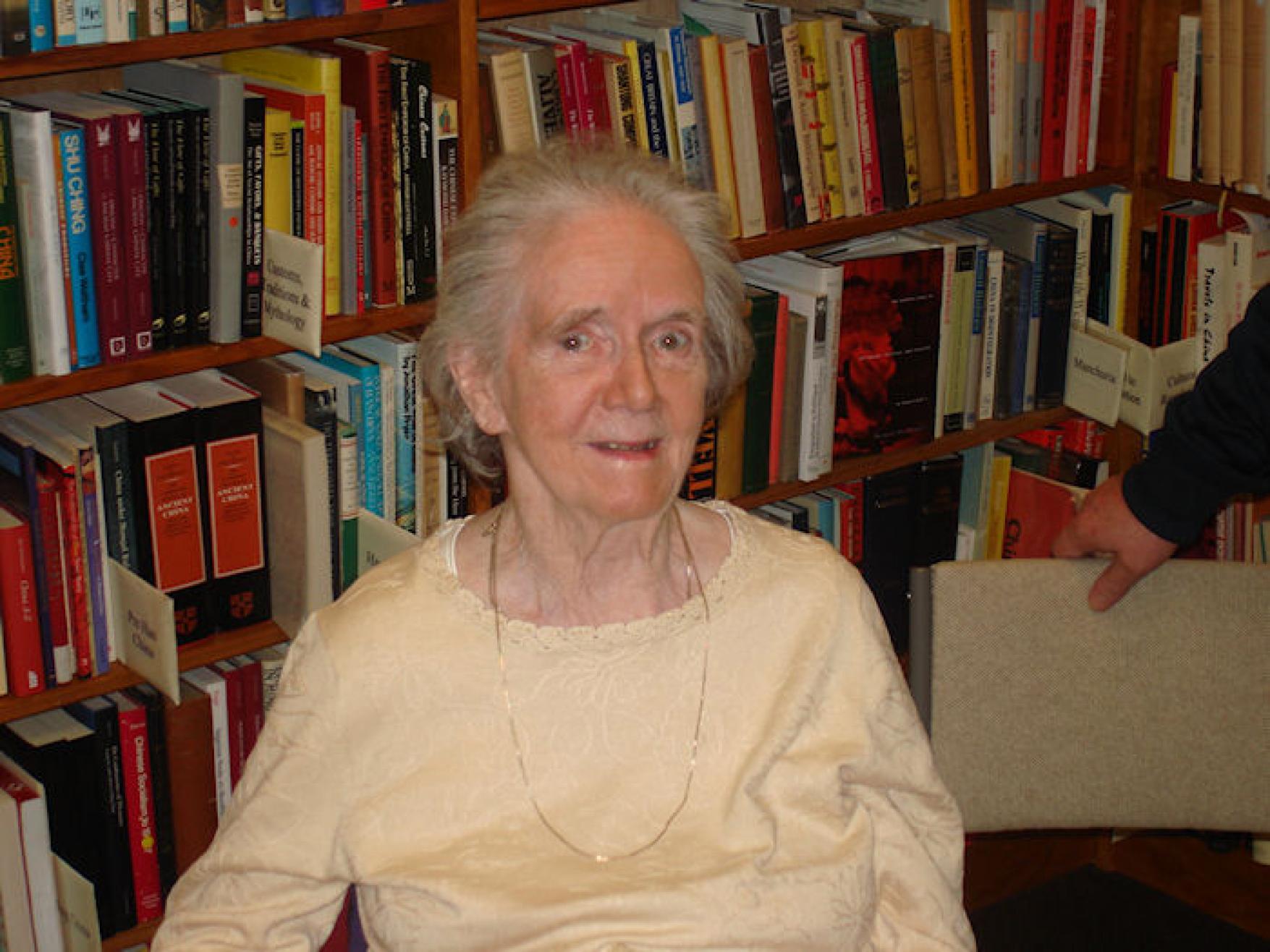 Vale Barbara Burdon | International League of Antiquarian Booksellers ...